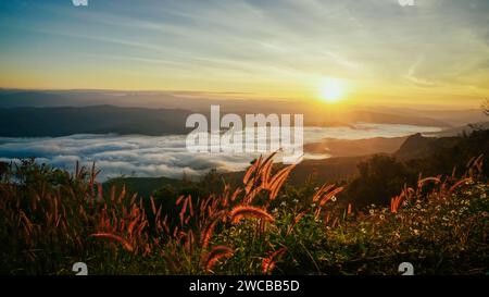 Sunset at Doi Samer Dao Sri Nan National Park, The beautiful and famous ...