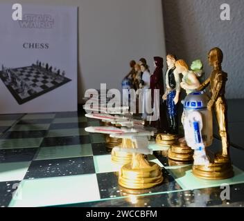 Photo of a Vintage 1999 A La Carte Star Wars Chess Collector's 3D Chess ...