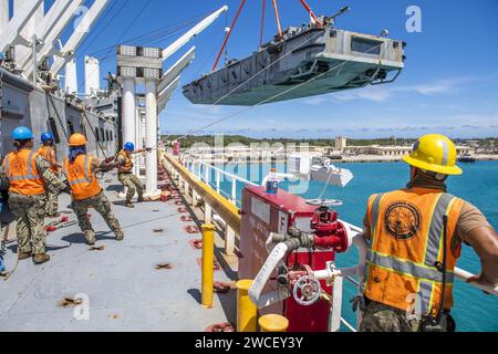 Sailors use an Improved Navy Lighterage System (INLS) power module ...
