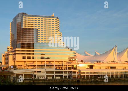 Pan Pacific Hotel in Canada Place on the waterfront of Coal Harbour in ...