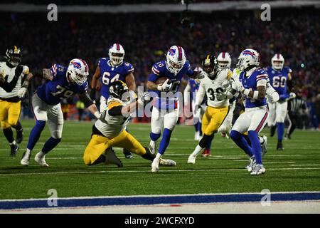 Pittsburgh Steelers defensive tackles Cameron Heyward (97) and Logan ...