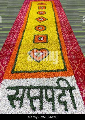 betel nut and leaf decorations, Saptapadi Flower Decoration, Hindu ...