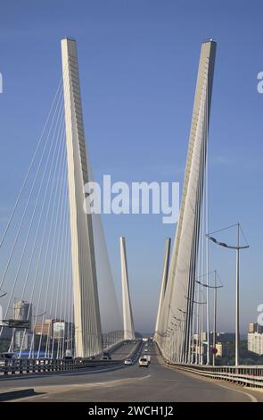 Golden Bridge in Vladivostok. Russia Stock Photo - Alamy