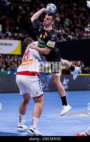 Milos Vujovic (Montenegro, #6) im Wurf MEN?S EHF EURO 2024: Ungarn ...