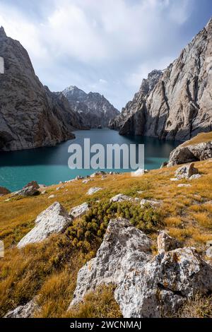 Mountain lake Kol Suu rocky steep mountains, Kol Suu Lake, Sary Beles ...