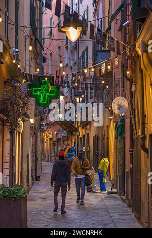 Italy, Liguria, Genoa, alley of the old historic center, Sergio in the ...