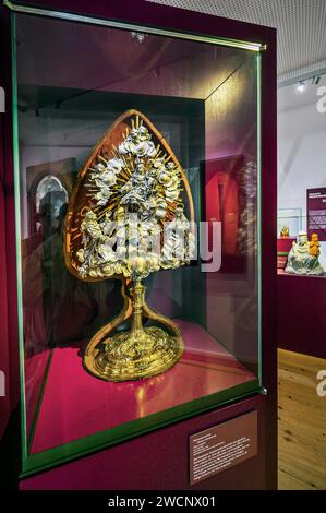 The Kempten Museum in the listed Zumsteinhaus tells the 2,000-year-old ...