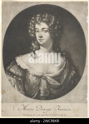Portrait of Maria II Stuart, Pieter Schenk (I), 1691 print Portrait of ...
