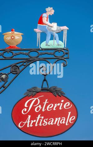 Cantilever also nose plate of pottery, Soufflenheim, Alsace, France ...
