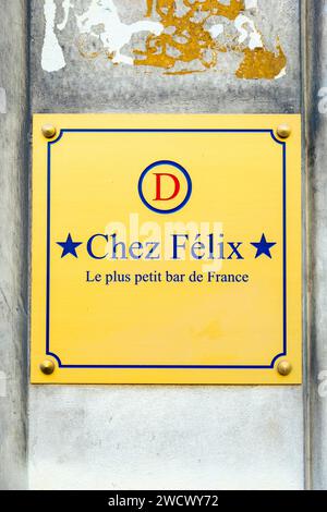 France, Paris, Chez Felix, smallest bar in France Stock Photo - Alamy