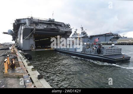 Stern of US Navy amphibious assault ship USS WASP showing the door of ...