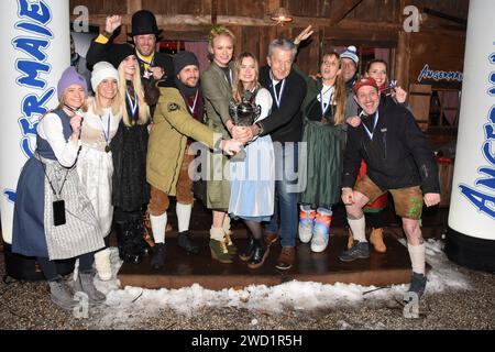 1. Sieger-Mitte Philipp Birnstiel Franzsika Knuppe Model Laura Langas ...