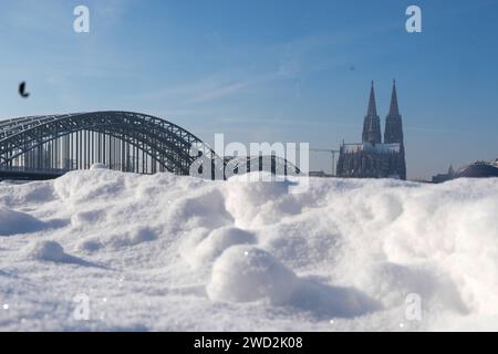 Impressionen Wintereinbruch und Schnee in Koeln Impressionen und ...