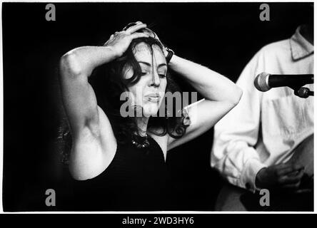 OUI 3, CARDIFF BIG WEEKEND, 1994: Blair Booth of Oui 3 playing at ...