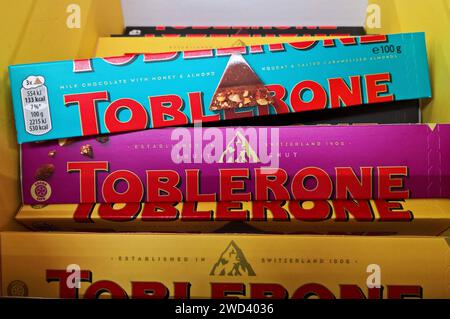 Toblerone ist eine Schweizer Schokoladenmarke, die ursprünglich von ...