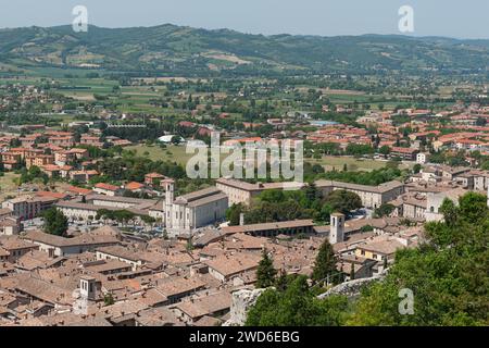 Rooftops showing closeness of homes and landscape of old Italian walled ...