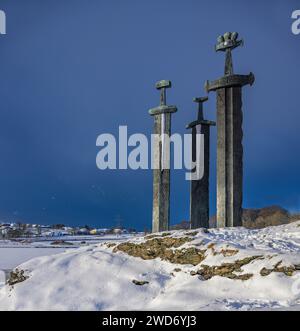 The monument "Sverd i Stein" (Swords in Rock) by Fritz Røed, shows ...