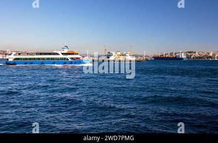Istanbul Uskudar Selimiye Coastscape Bosphorus View Passing Ships and ...