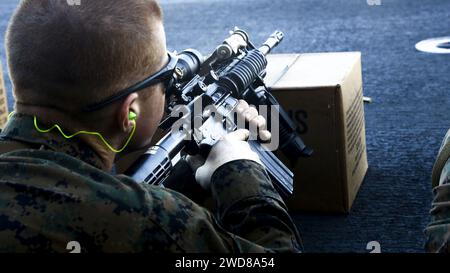 2nd LAR Conducts Live Fire Range. (28363005562 Stock Photo - Alamy