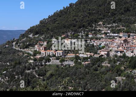 Mountain village of Peille in the French Maritime Alps, Provence ...