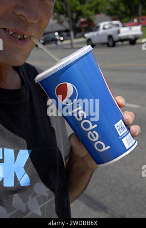 LEWISTON/IDAHO /USA- American male drink pepsi 29 May 2014 (Photo by ...