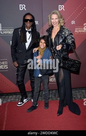 Fabrice Morvan mit Partnerin Tessa van der Steen und Sohn Sacha bei der ...