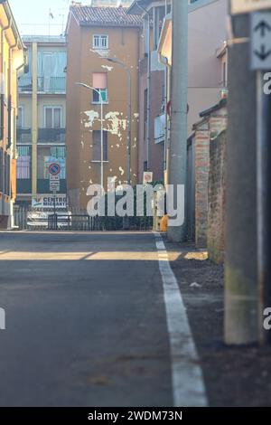Alleyway with a dead end with typical residential architecture in ...