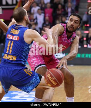 Bonn, Germany. 21st Jan, 2023. Leon Kratzer (Bonn) mit Fans nach dem ...