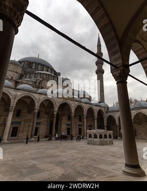 Suleymaniye Mosque Istanbul Courtyard during the day Stock Photo - Alamy