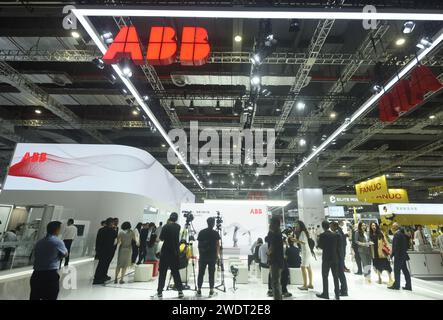 SHANGHAI, CHINA - JANUARY 19, 2023 - (FILE) People visit ABB's stand at ...