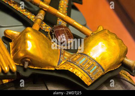 The crook (heka) and flail (nekhakha) from King Tutankhamen's tomb ...