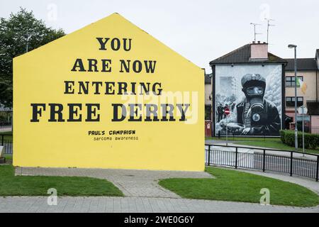 Derry murals in the Catholic Quarter of Bogside, Northern Ireland Stock ...