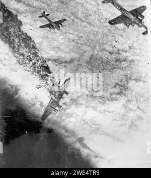 Boeing B-17 Flying Fortress, flying through one of Hun's Heaviest AA ...