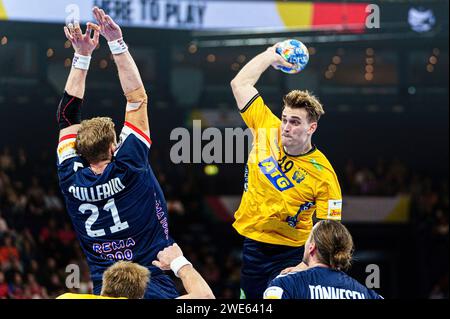 Hamburg, Deutschland. 23rd Jan, 2024. Wurf/Tor Luc Steins (Niederlande ...