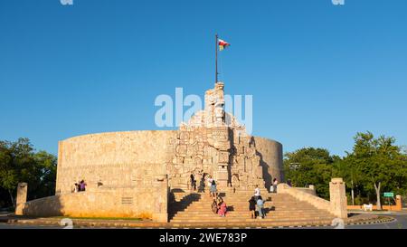 The famous Monumento à la Patria on Paseo Montejo, Merida, Yucatan ...