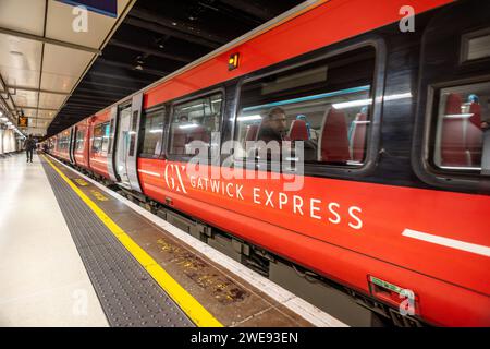 London, January 23rd 2024: The Gatwick Express train at Victoria ...