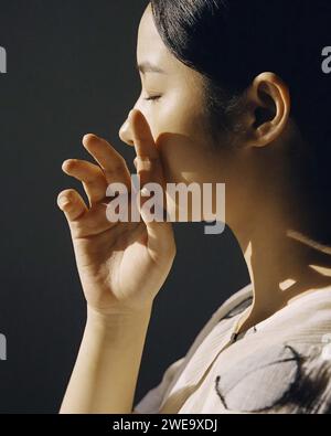 Hand for quoter, hand mood, woman beauty hand Stock Photo - Alamy