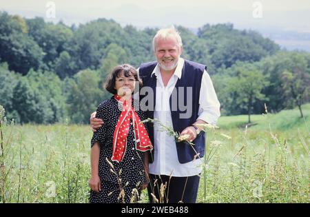 Gunther Emmerlich, deutscher Opernsänger und TV Moderator, Portrait ...