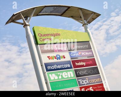 Queensgate Centre retail sign Stock Photo - Alamy