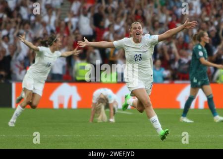 Alessia Russo celebrates winning UEFA Women's Euro Final 2022 England v ...