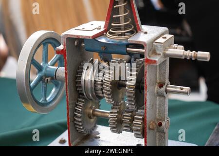 Illustrative model of a car gearbox with metal gears Stock Photo - Alamy