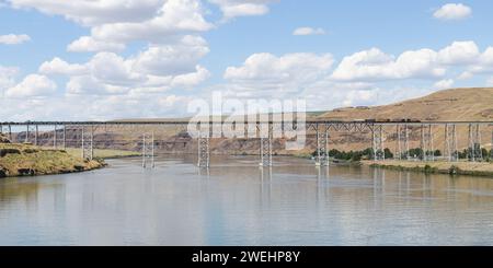Panorama of the Joso High Bridge crossing the Snake River near Starbuck ...