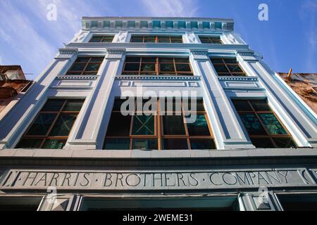 Harris Brothers building, now a supermarket, Old Havana (La Habana ...