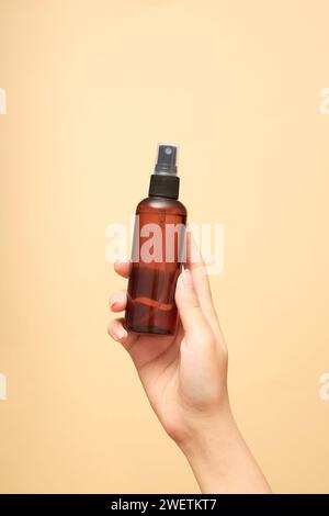 photo of spray bottle without label 60ml/100ml Stock Photo - Alamy