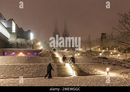 Museum Ludwig and the cathedral, snow, winter, Cologne, Germany. Dom ...