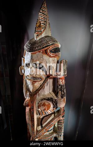 Figure of a god, South Sea collection, Oberguenzburg, Allgaeu, Bavaria ...