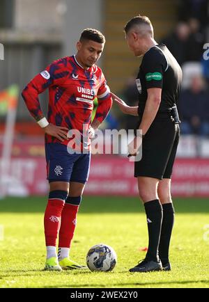 Referee David Dickinson during the cinch Premiership match at Celtic ...