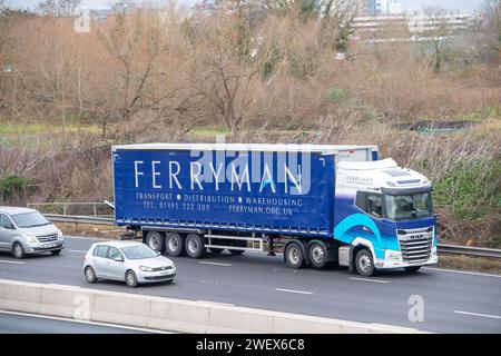 Slough, Berkshire, UK. 25th January, 2024. An SOS telephone sign next ...