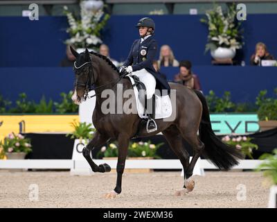 AMSTERDAM - Diana Porsche with Dahoud 3 during the FEI World Cup ...