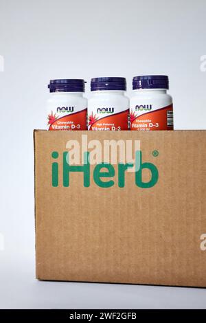 iHerb online store, Unpacking the parcel with vitamins and Nutritional ...